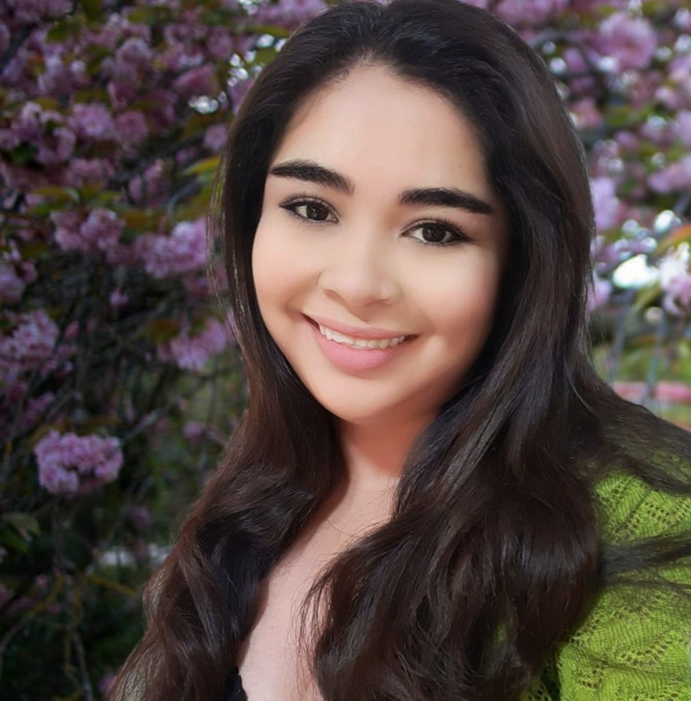 MARCELA FERNÁNDEZ PRESENTADORA DE CONECCION LATINA – Conección Latina a ...